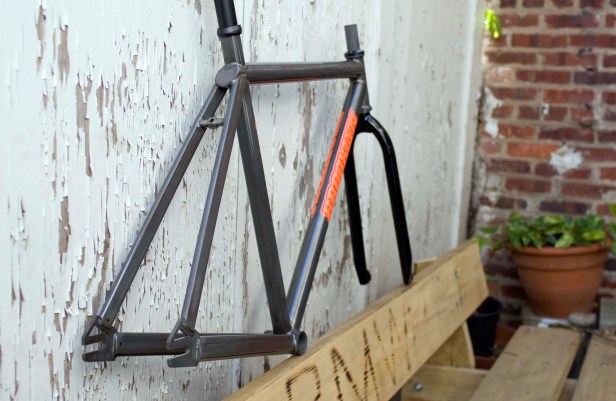 BMW Gangsta Track V2 – FIXED GEAR ARCHIVE