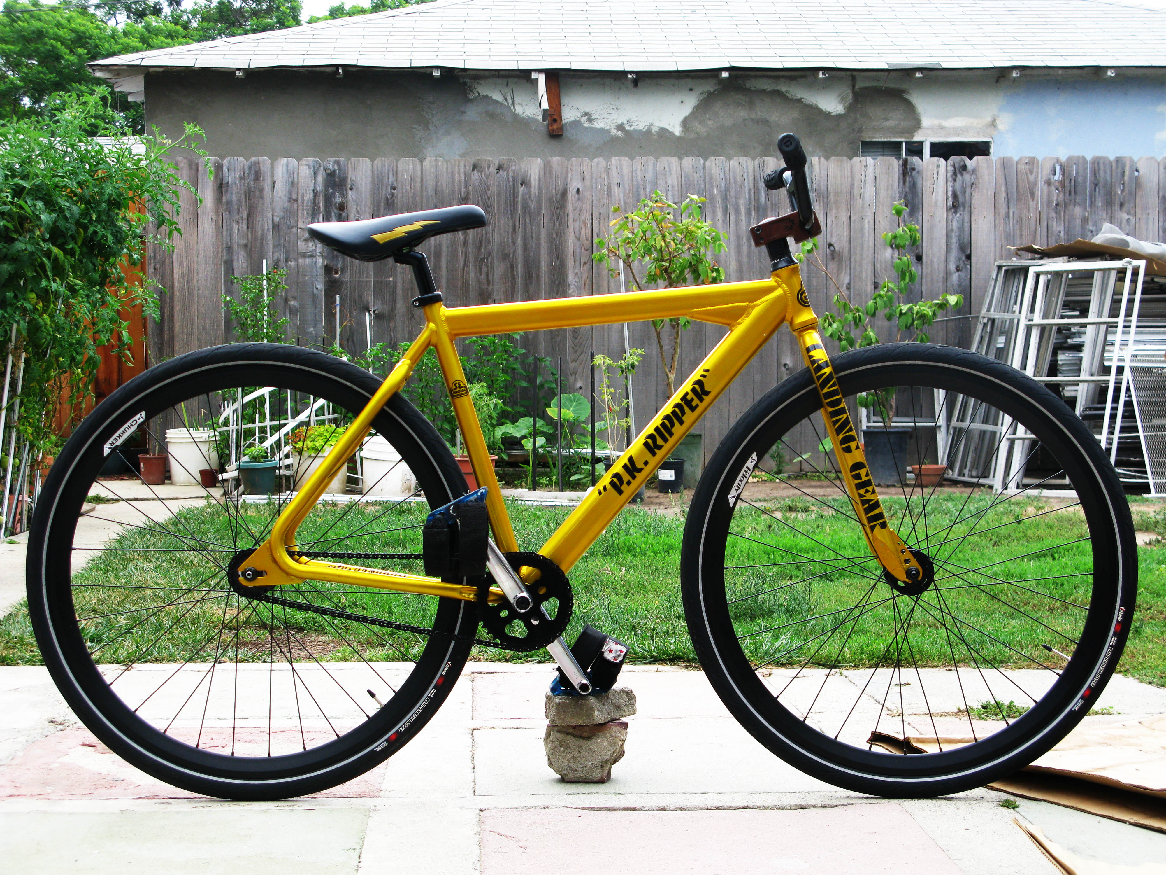 Marwin Ou – FIXED GEAR ARCHIVE