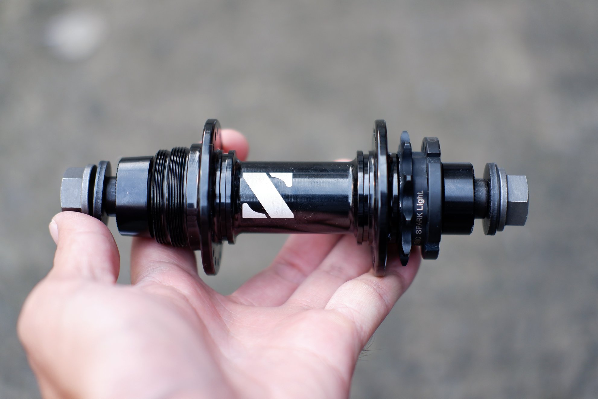 Sadio Spark Light Hub – FIXED GEAR ARCHIVE