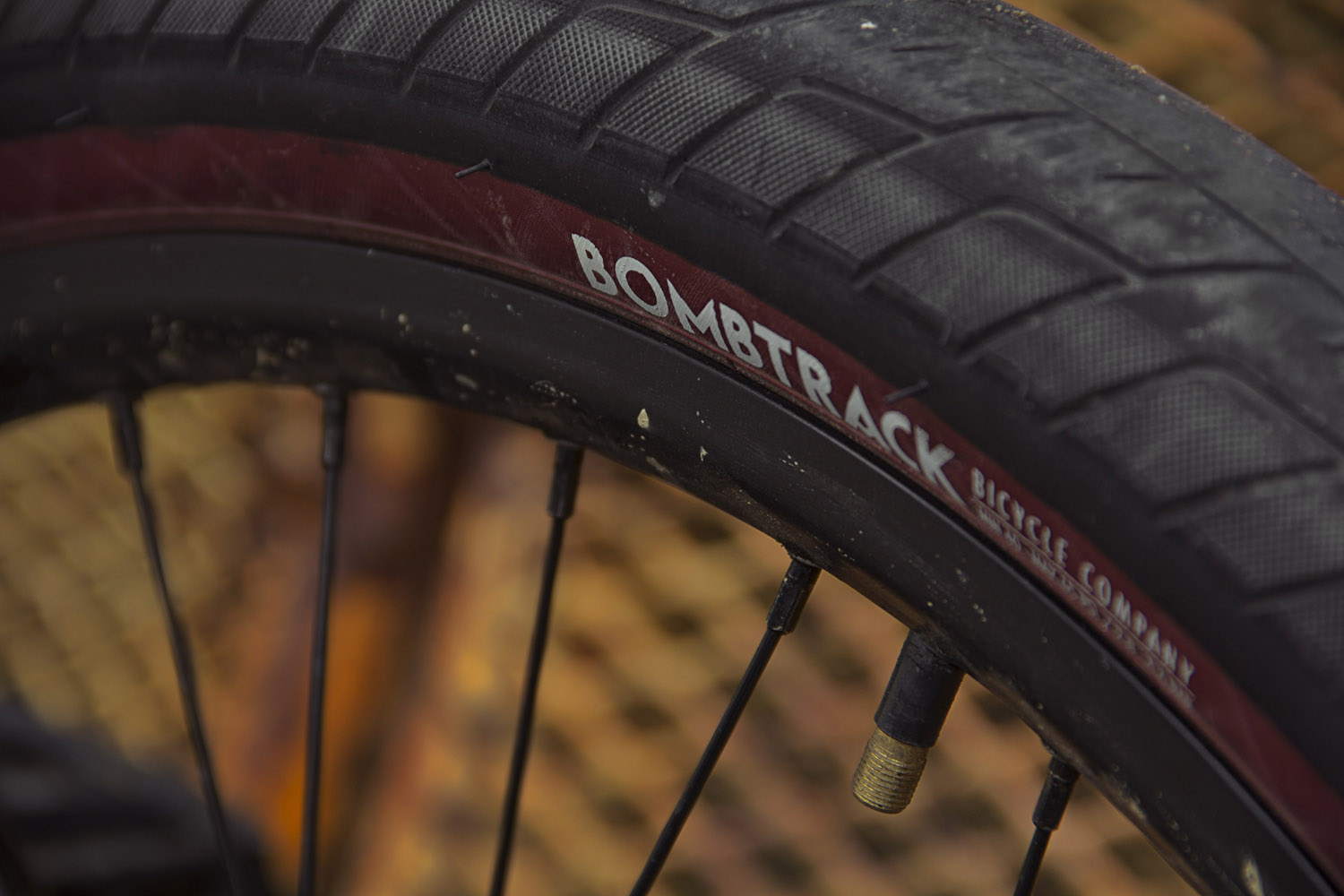 Bombtrack Helix V2 Tire – FIXED GEAR ARCHIVE