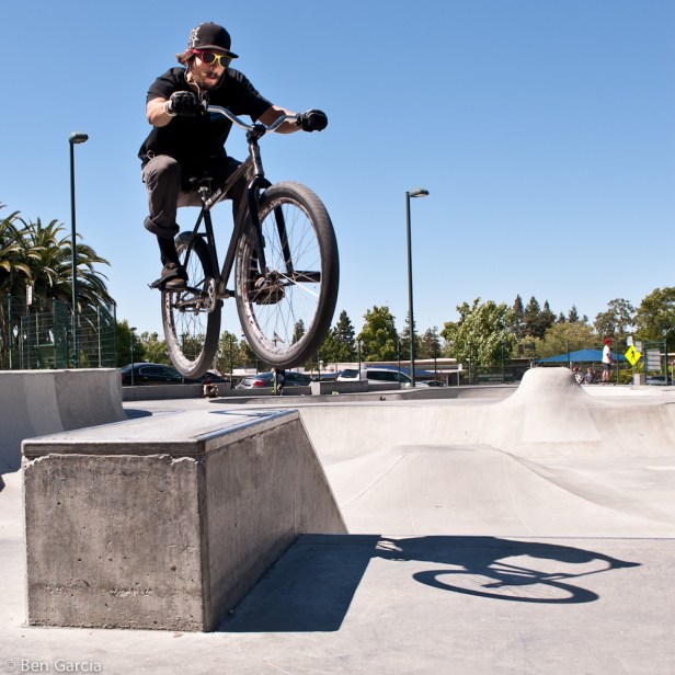 Johnny Coward – FIXED GEAR ARCHIVE